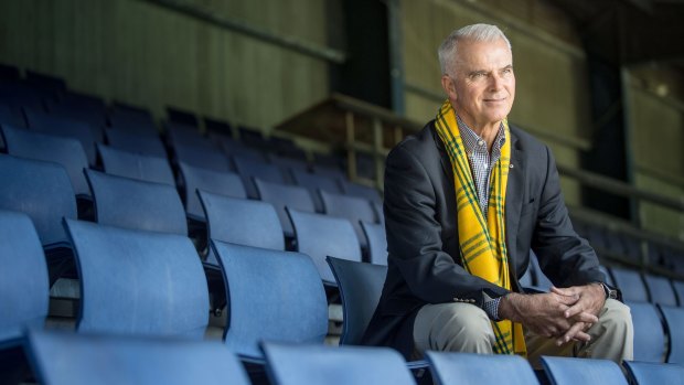 Voice of rugby Gordon Bray reaches 40 years of calling Tests but wants ...