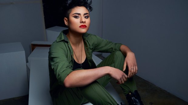 On the road with Jess Cerro aka Montaigne