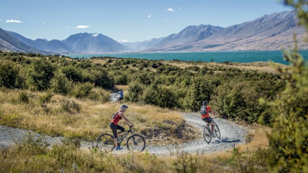 Cycling in the New Zealand: Best things to see and do on the Alps 2 ...