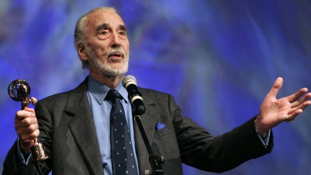 Christopher Lee obituary: Fangs take deep hold on bloodied Count's career