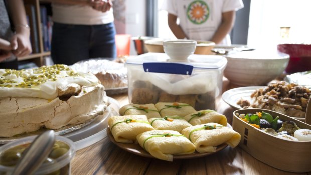 Welcome Dinner project: 'We would have no wars if we had more of these ...