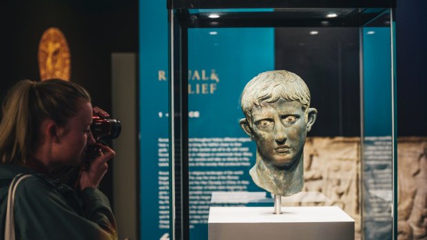 History of the World in 100 Objects at National Museum of Australian in ...