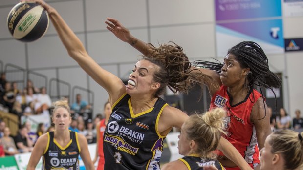 Melbourne Boomers beat Perth Lynx at their own game for semi-final win