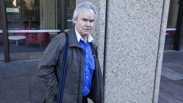 Art dealer Peter Gant tells court of gun threat over fake painting