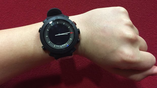 Mobile World Congress 2015: Optus to launch own smartwatch for cashless ...