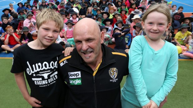 Richmond great Dale Weightman fractures ankle after collapsing on golf ...