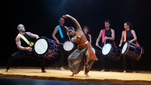 indian dance drumming