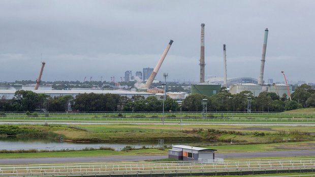 'Stubborn stack' defies explosives at former Shell oil refinery in Clyde