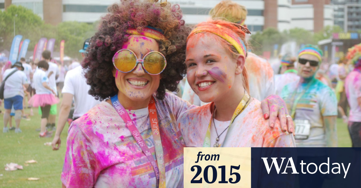 Explosion of colour at Perth Color Run 2015