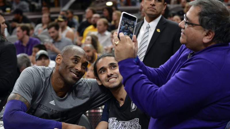 Kobe Bryant soaking in appreciation from friends, foes