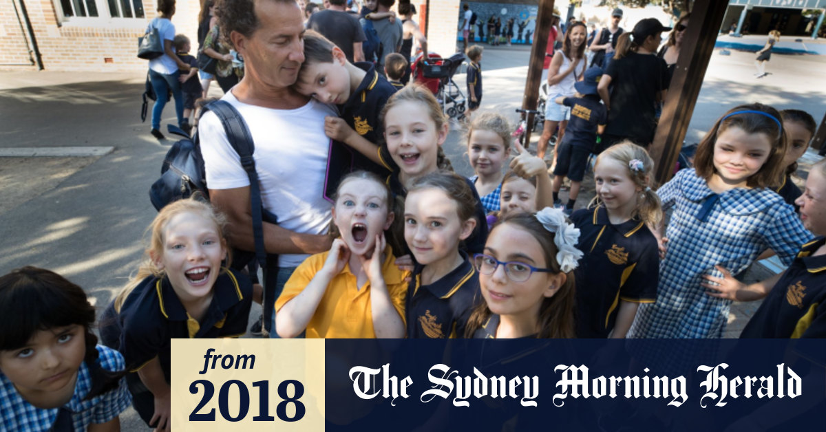 School boom: hundreds of students left without classrooms