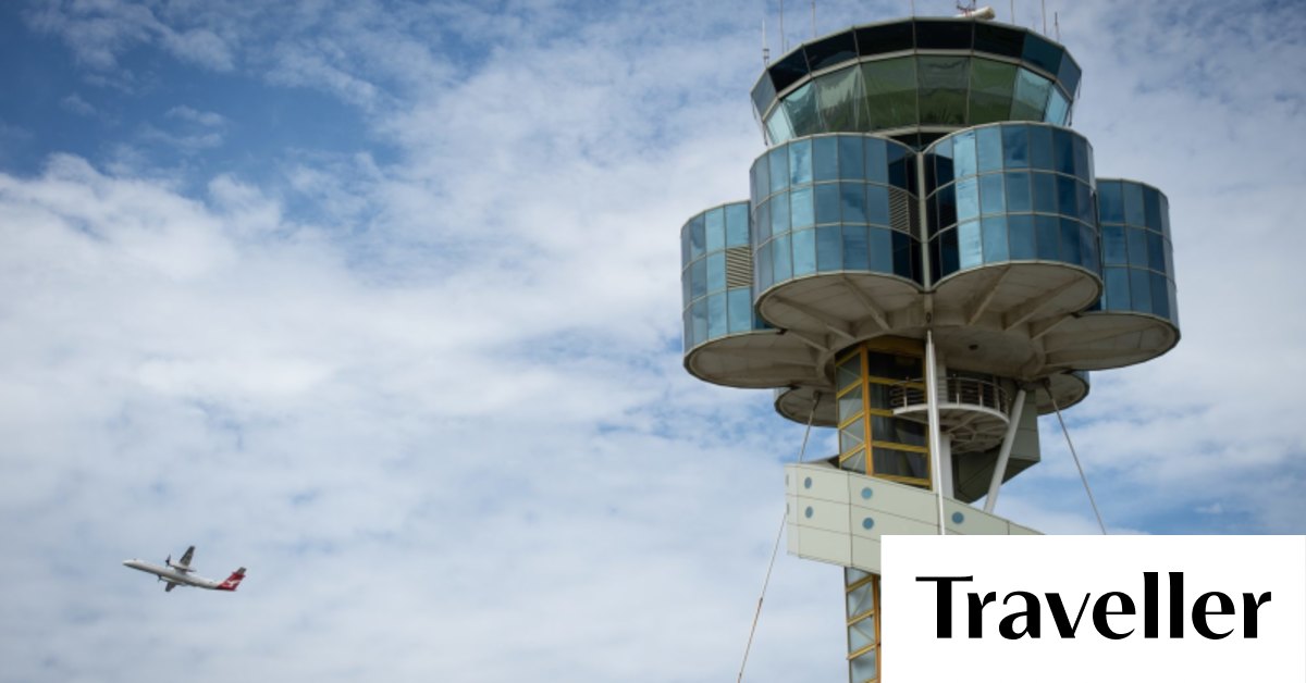 Air traffic controllers in Australia: One of the world's most stressful ...