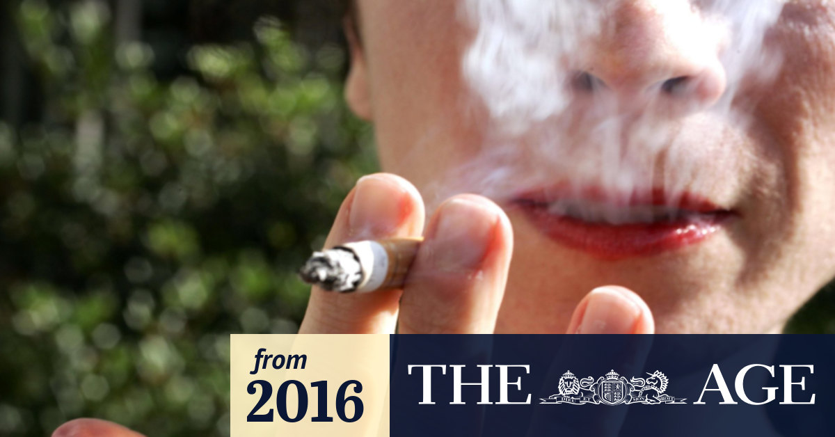 'Tis the season of the social smoker