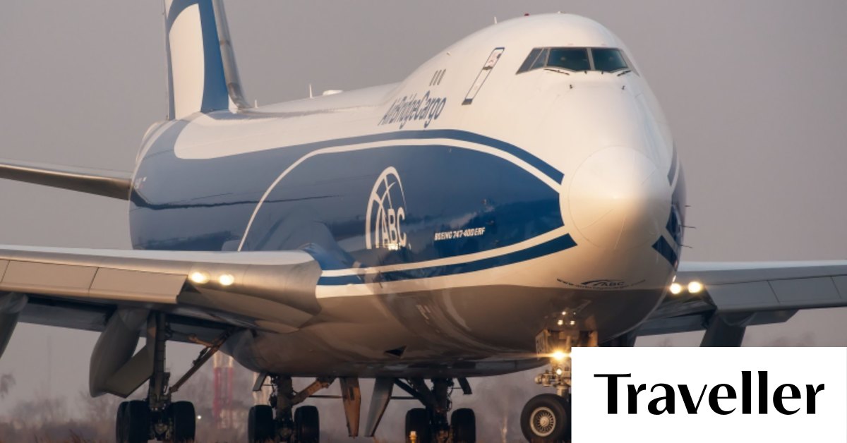 Boeing 747: Why the jumbo jet was designed with a hump and four more ...