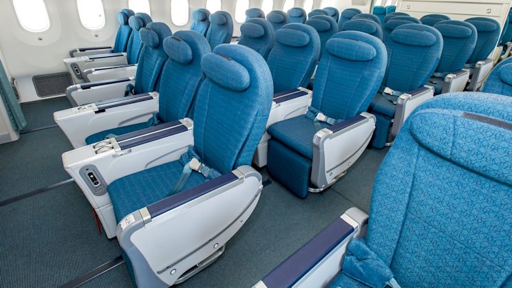 boeing 787 interior premium economy