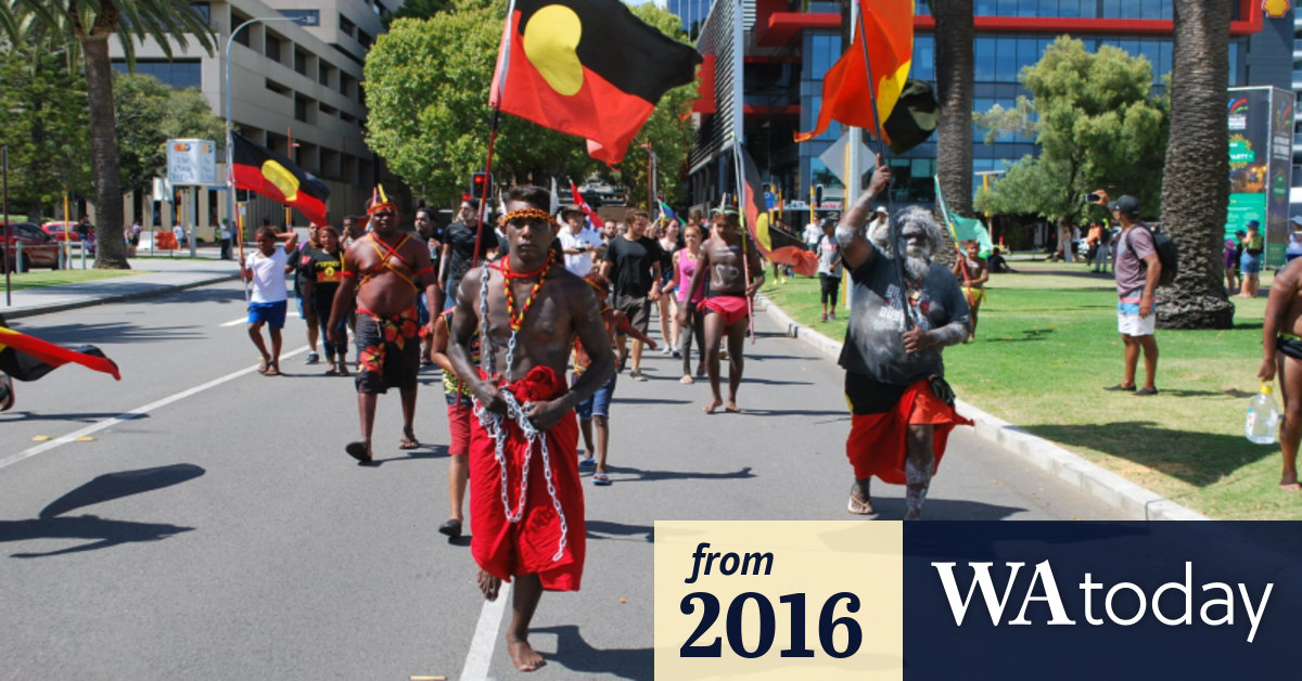 Australia Day 2016: hundreds march along Perth foreshore in Aboriginal ...