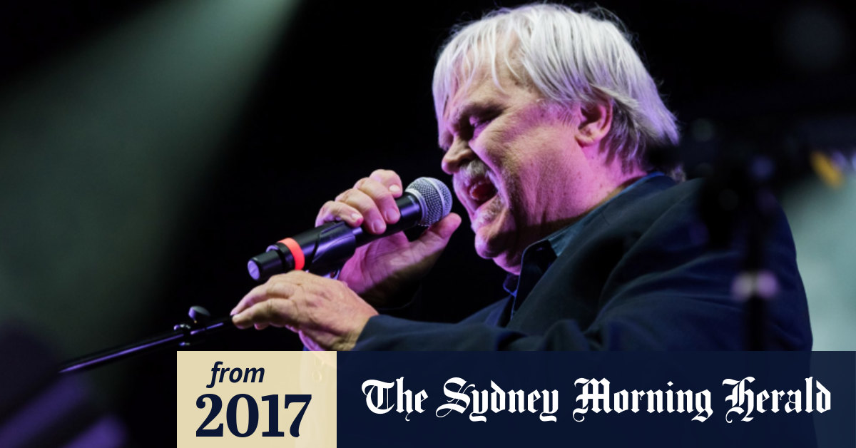 Colonel Bruce Hampton dies on stage at end of his 70th birthday gig