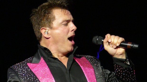 john barrowman singing