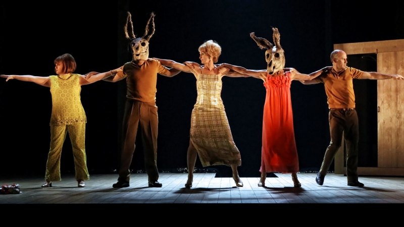 Away review: Sydney Theatre Company breathes new life into Michael Gow ...