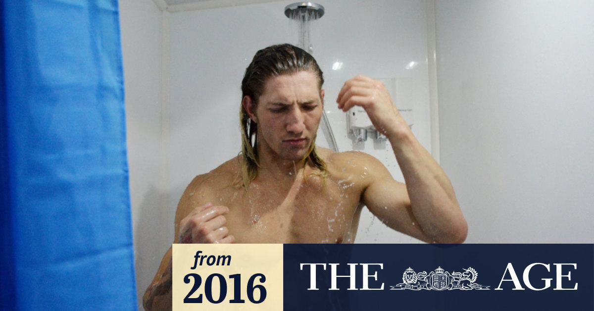 Mobile shower bus a refreshing solution for the homeless