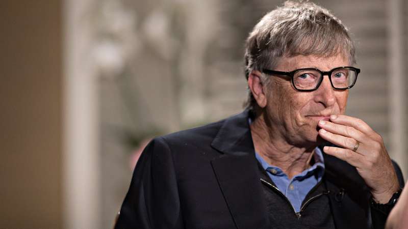 Bill Gates hands out life advice in 14 tweets