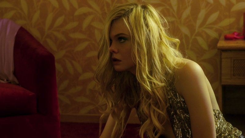 The Neon Demon review: Horror bleeds into fashion satire