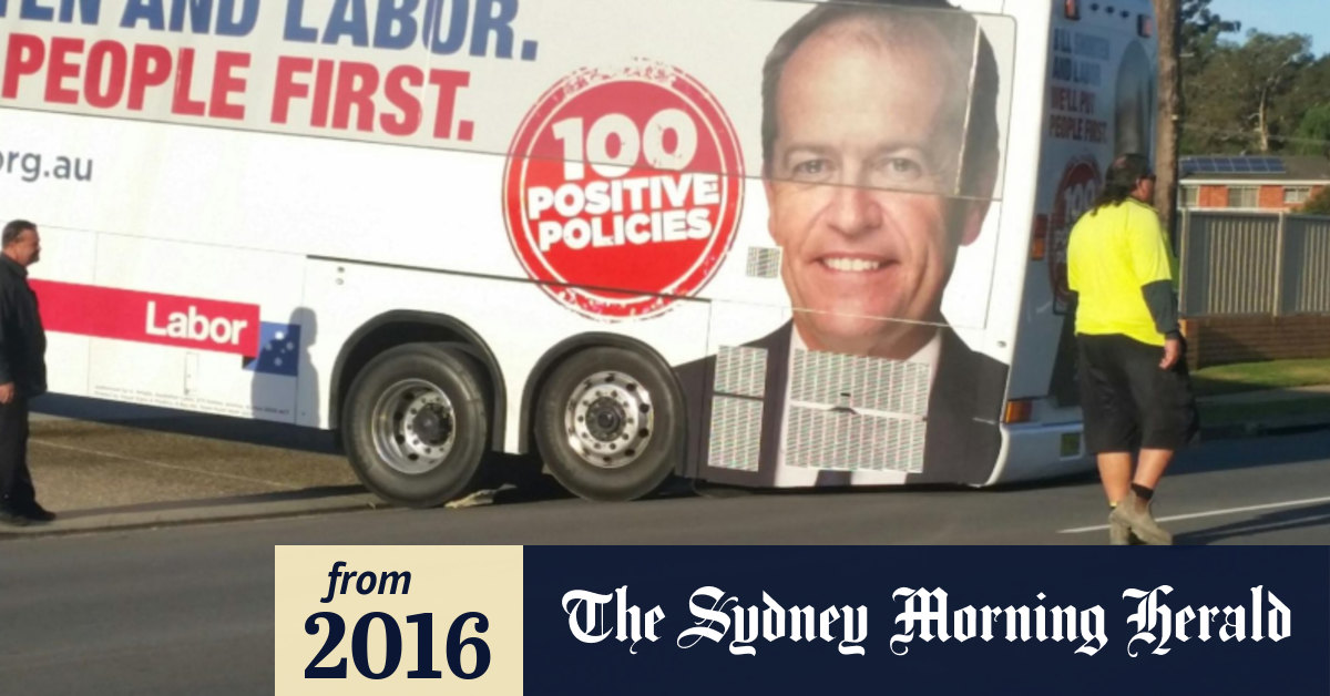 Federal Election 2016: Labor's campaign bus hits bump in the road in ...