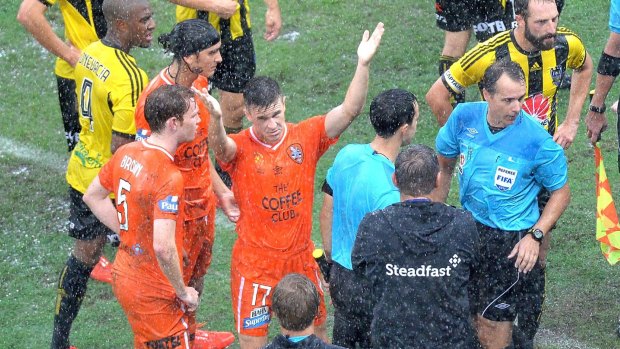 Wet and wild: right decision to call off Brisbane Roar-Wellington ...