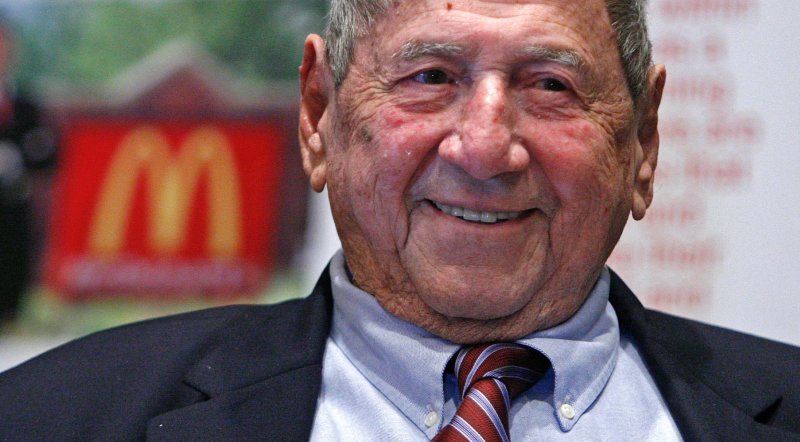 Big Mac inventor at McDonald's, Jim Delligatti, dies aged 98