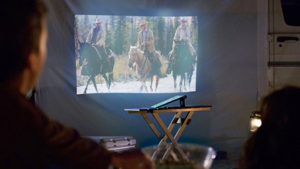 Lenovo announces Yoga Tablet Pro 2 with built-in projector, powerful ...