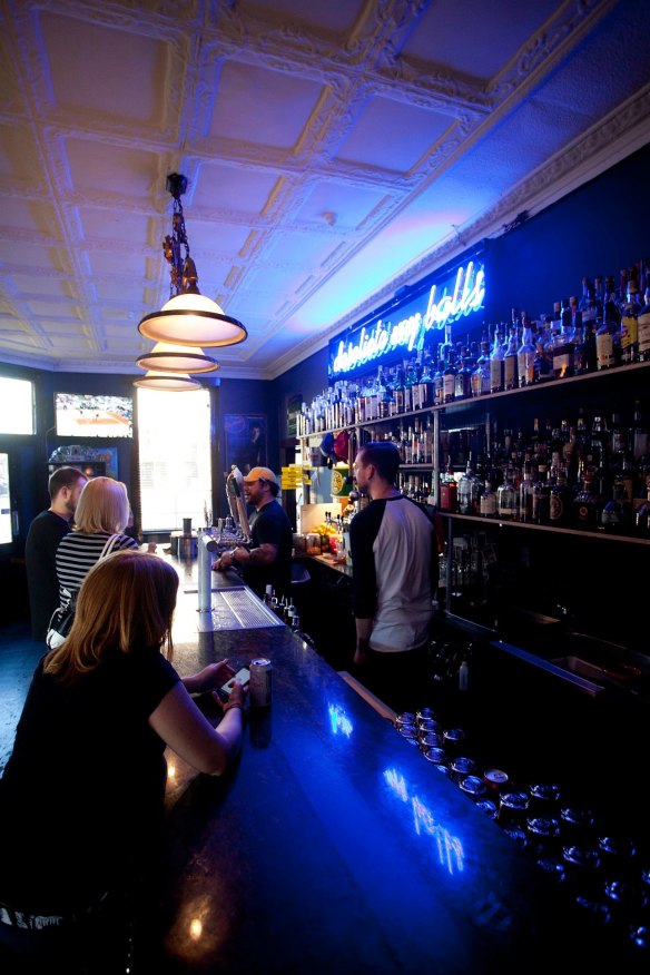 Bar hop: Hats and Tatts