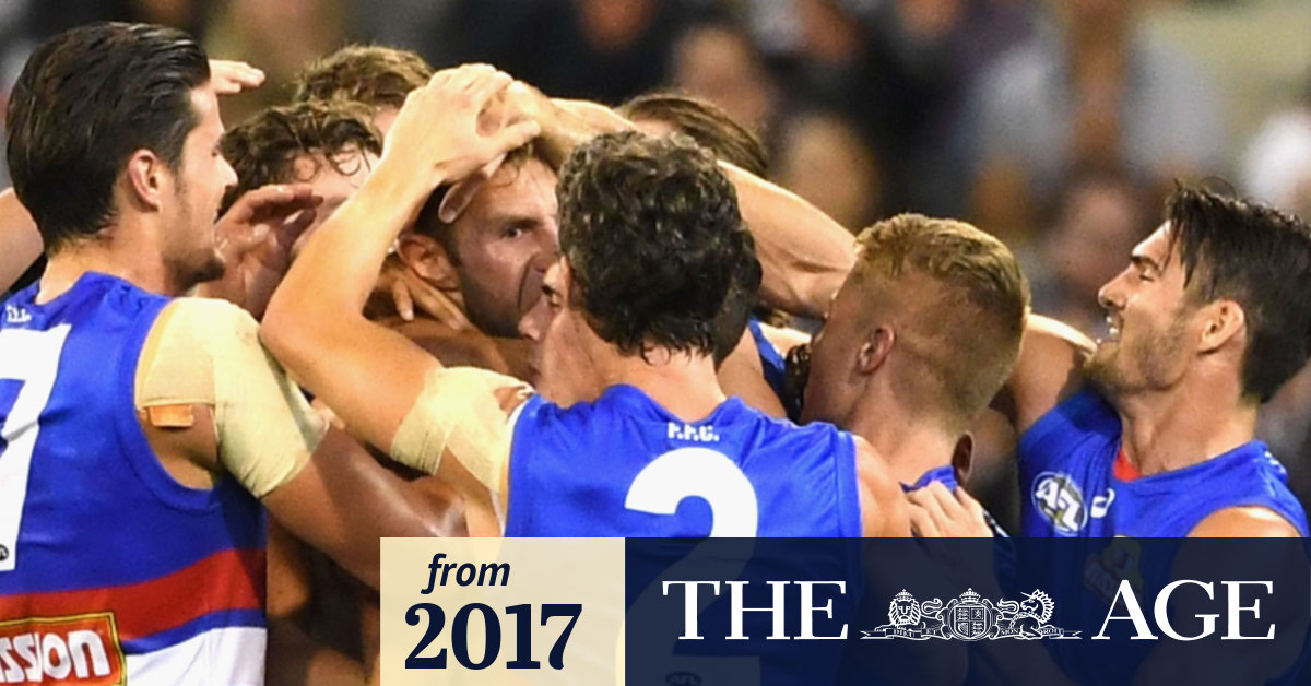 Collingwood v Western Bulldogs: Jason Cloke defends brother Travis ...