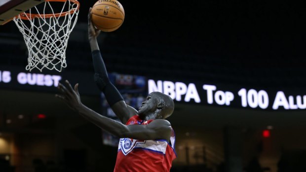 Australian teen basketballer Thon Maker causes frenzy among American ...