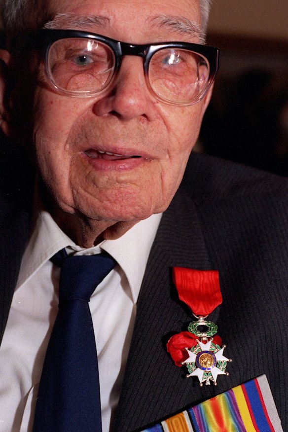 Gallipoli 100 years, the veterans: Roy Longmore