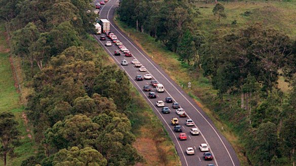 Sydney traffic: Heavy traffic puts delays on Boxing Day sales plans