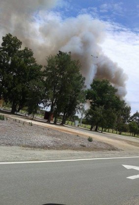 WA fires: Southern suburbs residents warned of suspicious bushfire