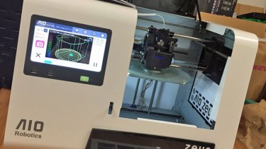 Hands on: AIO Robotics Zeus 3D printer/scanner