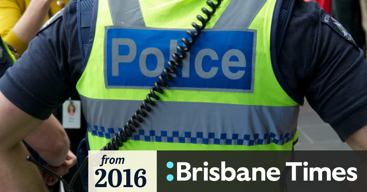 Gold Coast man Troy John Currey admits pointing gun at police