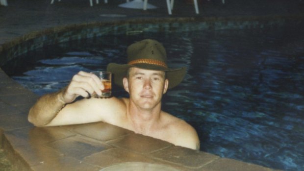 'Postcard Bandit' Brenden Abbott extradition on hold