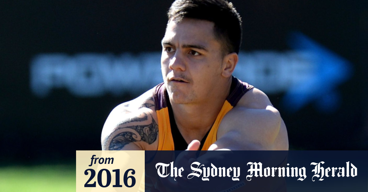 Wayne Bennett tells Kodi Nikorima to stay put for now