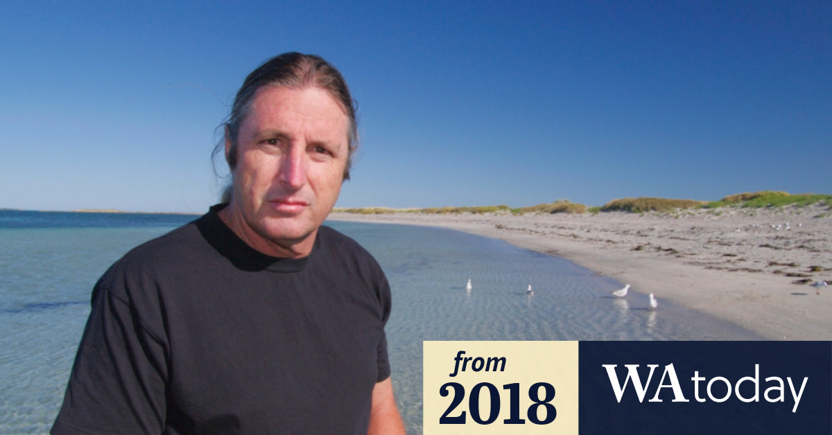 WA author Tim Winton donates prize money to save Ningaloo