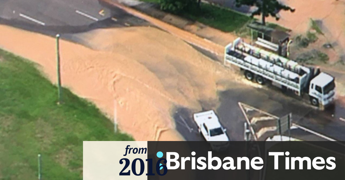 Burst water main floods Indooroopilly roundabout