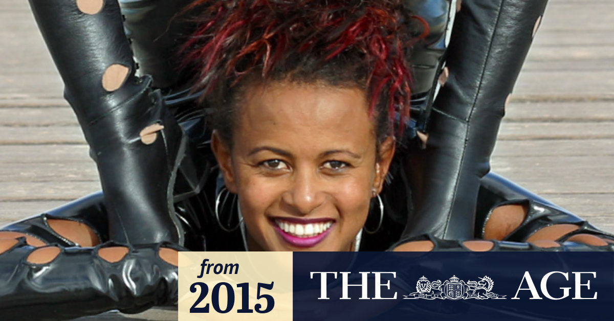 Ethiopian contortionist's life comes full circle
