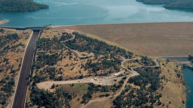 Lake Oroville Dam Evacuations Begin Amid Fears Structure Will Fail
