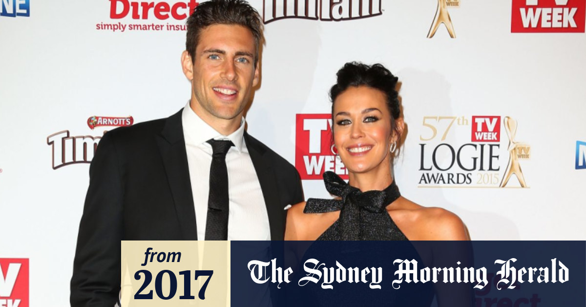 Megan Gale engaged to AFL player Shaun Hampson