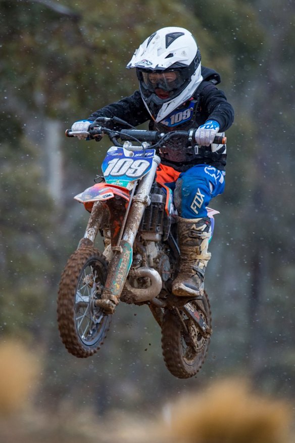 Bungendore's own little speed demon takes on a crowd of 20,000