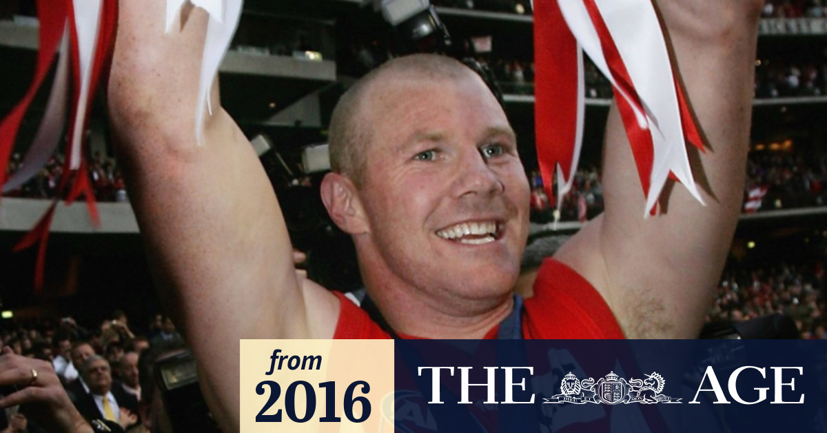 AFL: Barry Hall caught in the Western Bulldogs fairytale ahead of ...