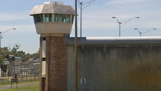 Prison officer assaulted in Perth jail