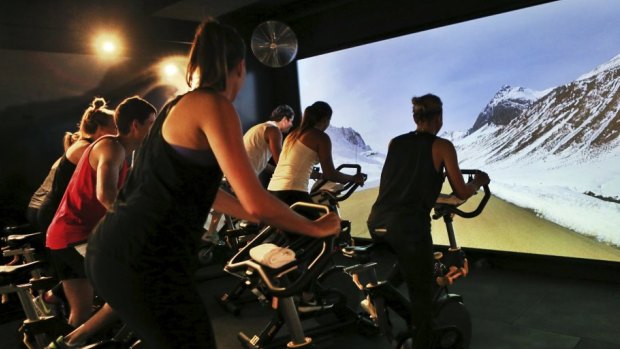 Scenic Cycle: ride the world in virtual reality