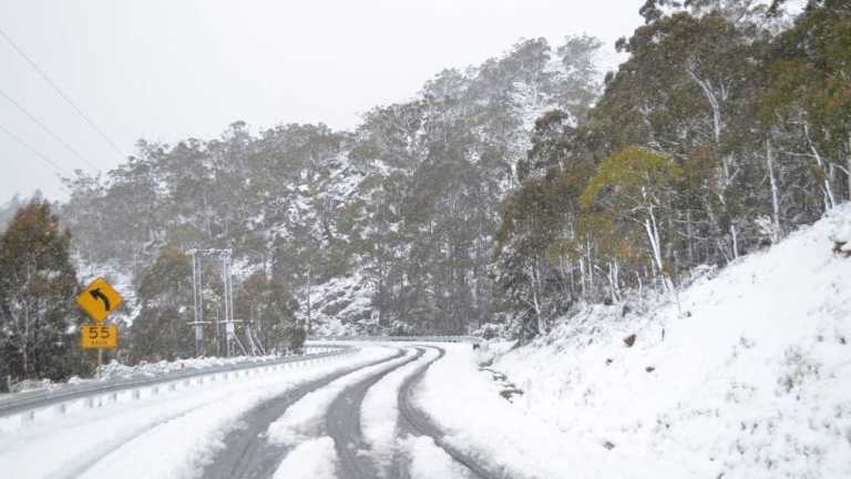 It Might Be Summer But Its Snowing In Tasmania